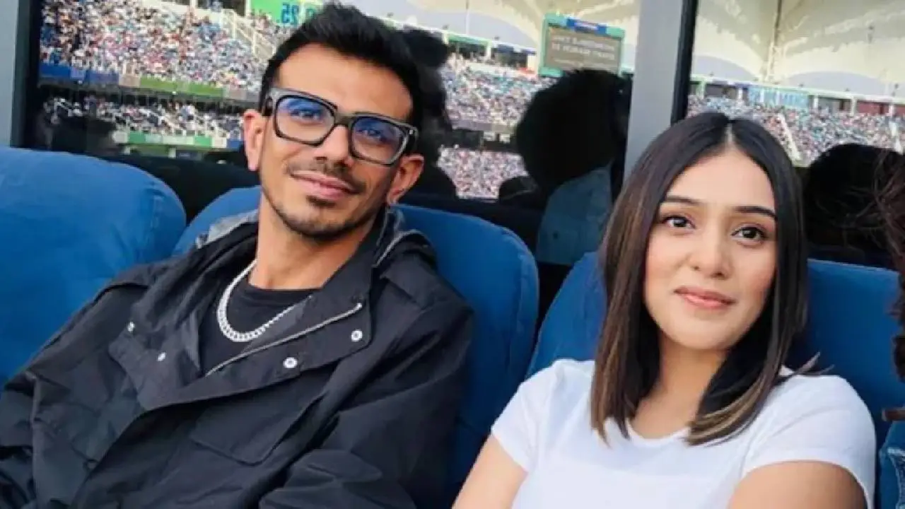RJ Mahvash Goes Incognito As She Steps Out With Yuzvendra Chahal After His Divorce, Watch Viral ...