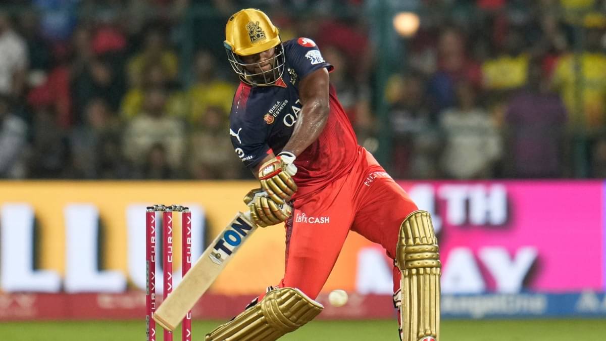 IPL 2025, CSK vs RCB: Romario Shepherd Unleashes An All-Out Assault ...