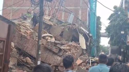 Shocking Video Shows Exact Moment When Roof of Building Collapsed in ...
