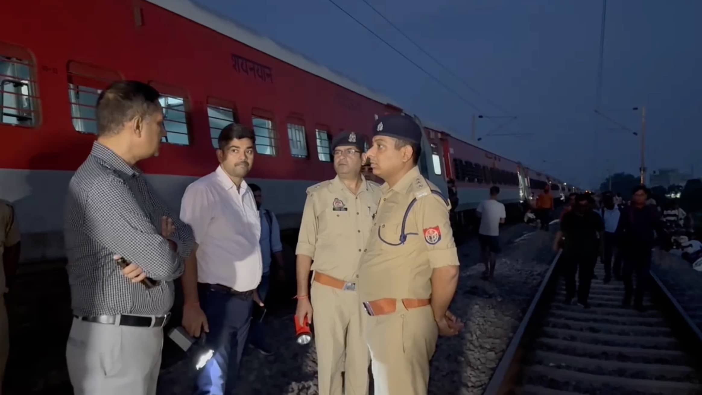 20 Coaches Of Sabarmati Express Derail Near Kanpur, No Casualties ...
