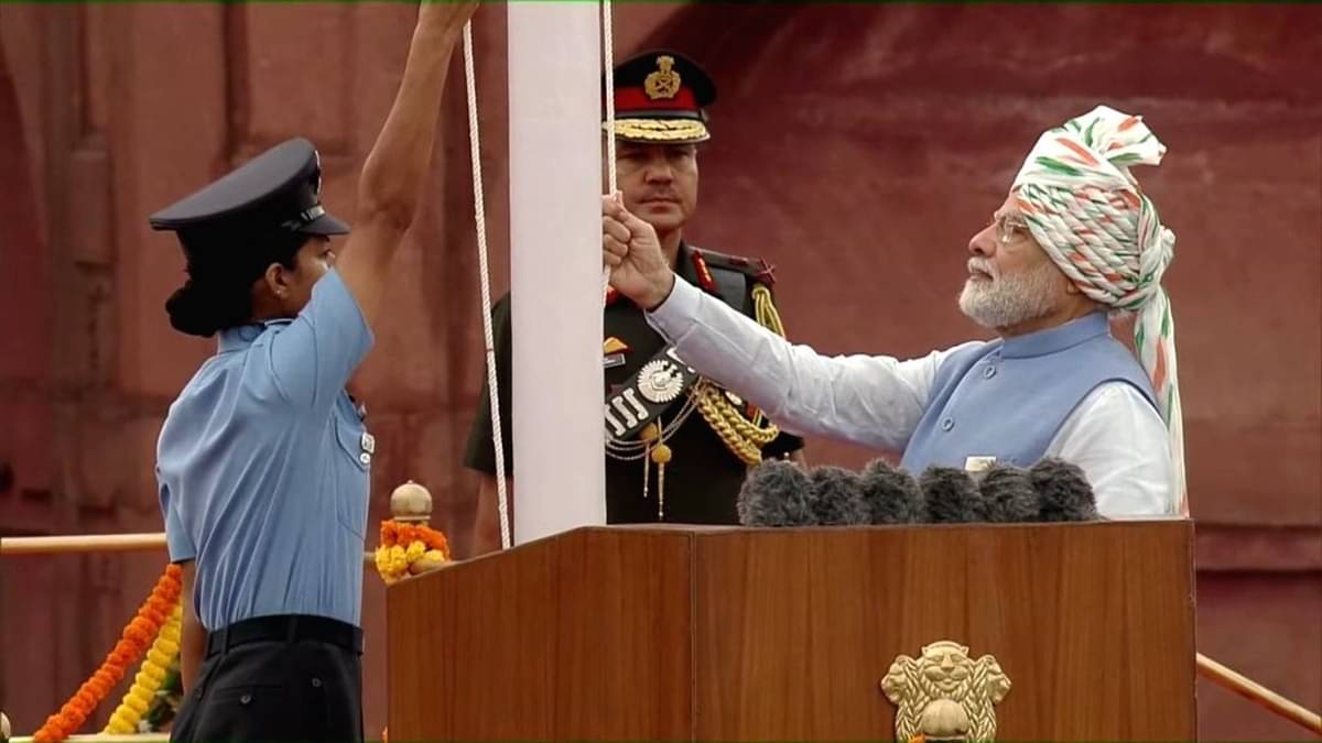 Salute To Bravery Flying Officer Rashika Sharma To Assist PM Modi In salute-to-bravery-flying-officer-rashika-sharma-to-assist-pm-modi-in