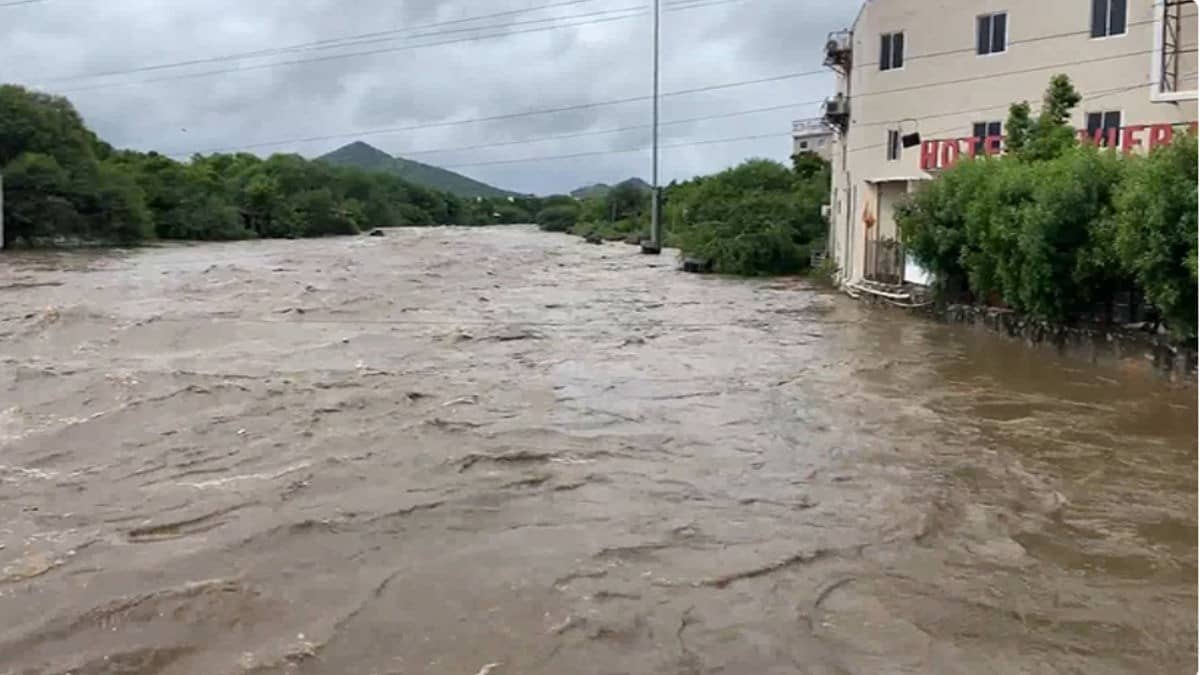 IMD Issues Heavy Rainfall Alert in Jaisalmer; Schools, Anganwadi Centres Declare Holiday. Read ...