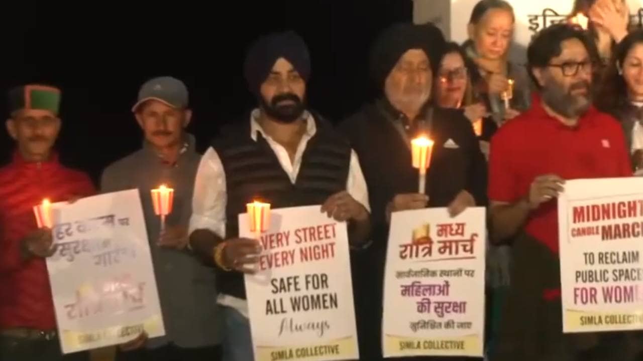 कोलकाता दुष्कर्म-हत्या मामला: पीड़िता के लिए न्याय की मांग को लेकर ...