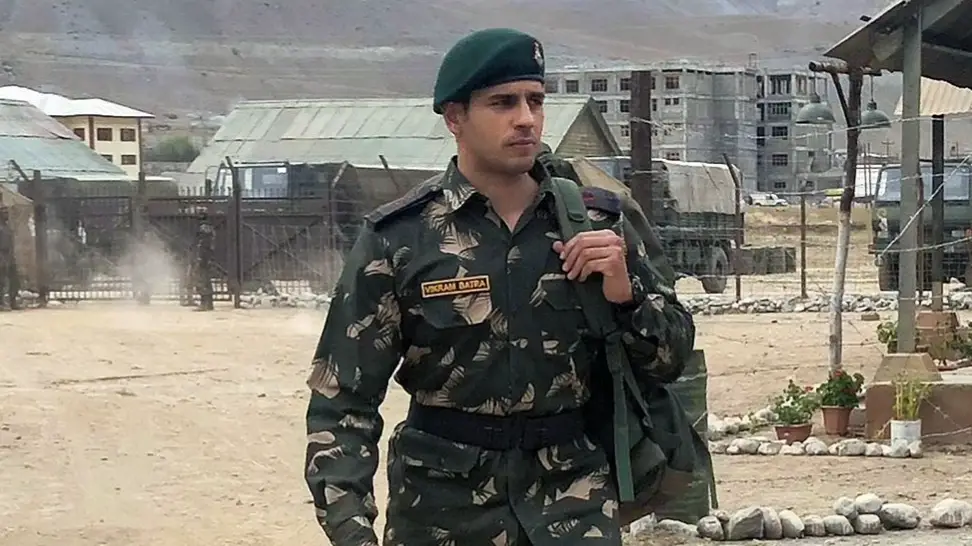 Sidharth Malhotra Remembers Real-Life 'Shershaah' Captain Vikram Batra ...