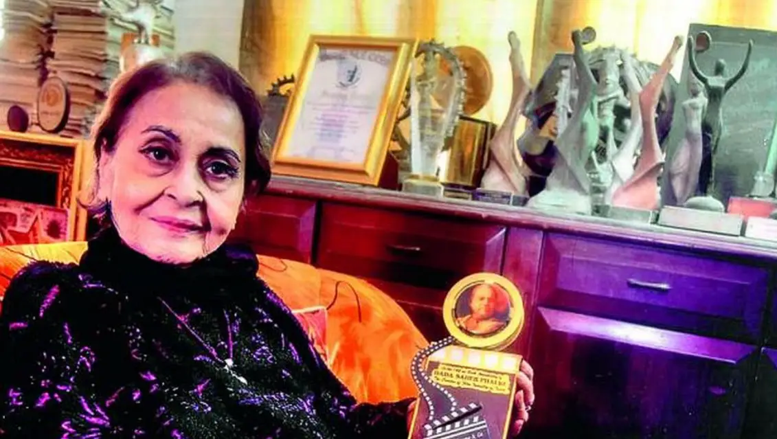 Veteran Actress Smriti Biswas Dies At 100 Following Age-related Issues | Republic World