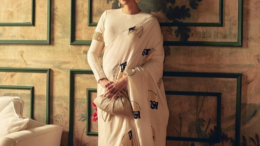 Sonam Kapoor Redefines Elegance In An Off-White Saree With Bold Tamil Motif Print | Republic World