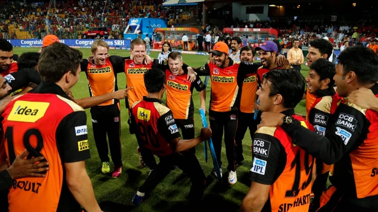 Bowler Who Played a Significant Role in SRH's Victory over RCB in IPL ...