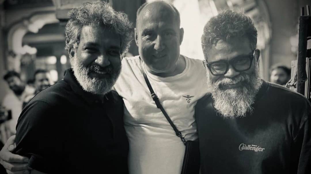 Pushpa 2: Rajamouli Visits Sets Of Allu Arjun Starrer, Poses With ...