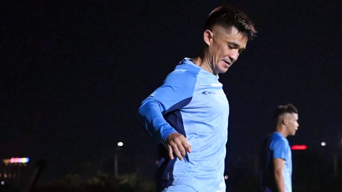 Sunil Chhetri Takes the Helm Upon Comeback As Coach Manolo Marquez ...