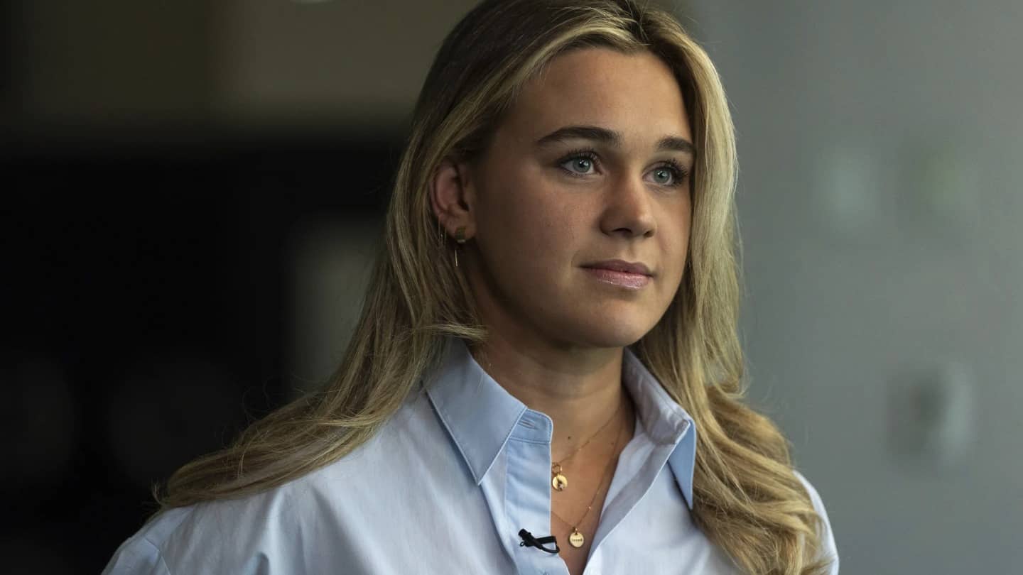 Swimmer Ali Truwit makes Paralympics a year after losing lower leg in ...