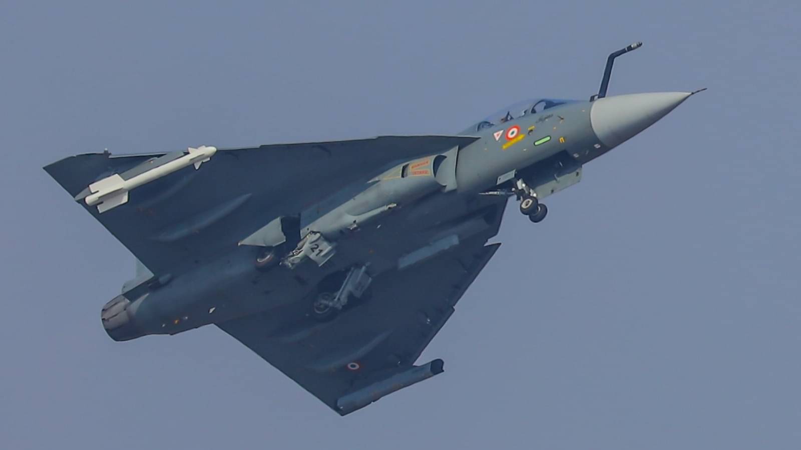 India To Buy 97 LCA Mark 1A Fighter Jets, Centre Clears Rs 62,000 Crore Deal | Republic World