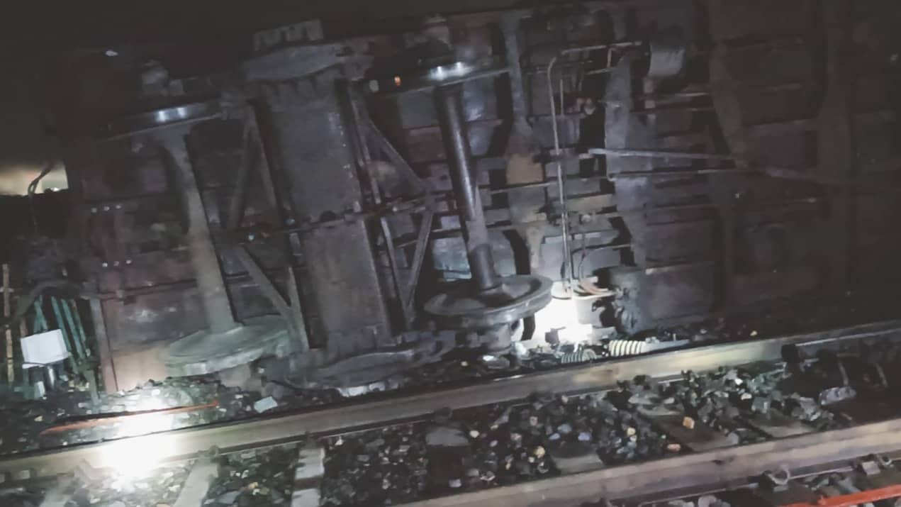 15 Trains Diverted After Goods Train Derail Near Jharkhand's Bokaro ...
