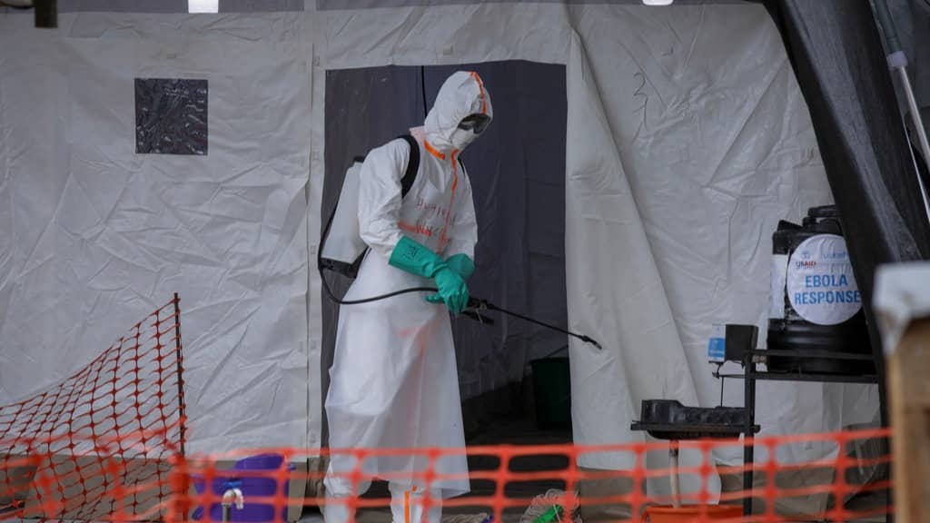 Uganda to Launch Ebola Vaccine Trial After Nurse Dies in Outbreak ...