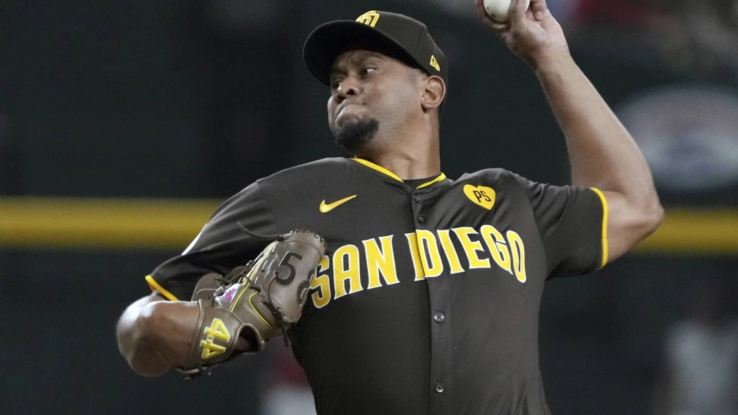 Wandy Peralta exercises option with Padres. Ha-Seong Kim declines ...