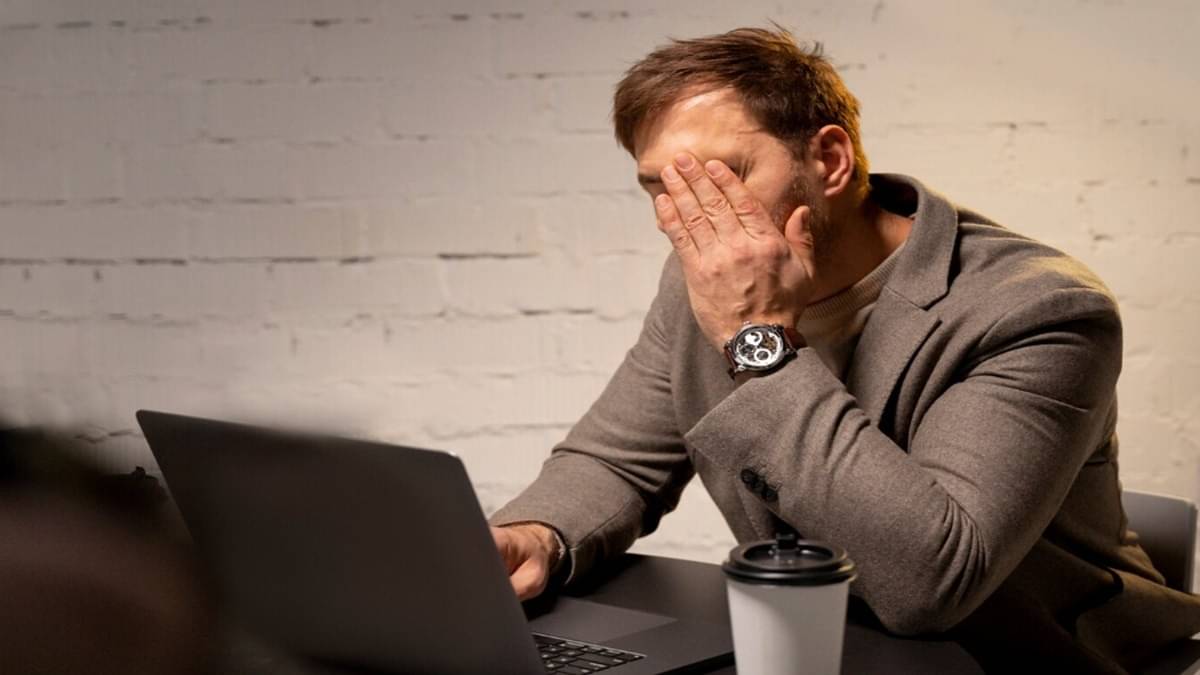 Is Your PC Ruining Your Vision? Follow These Top 7 Tips To Stop Eye ...