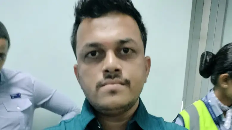 Police Stops Indigo Aircraft on Runway To Nab Riot-Accused In Surat ...