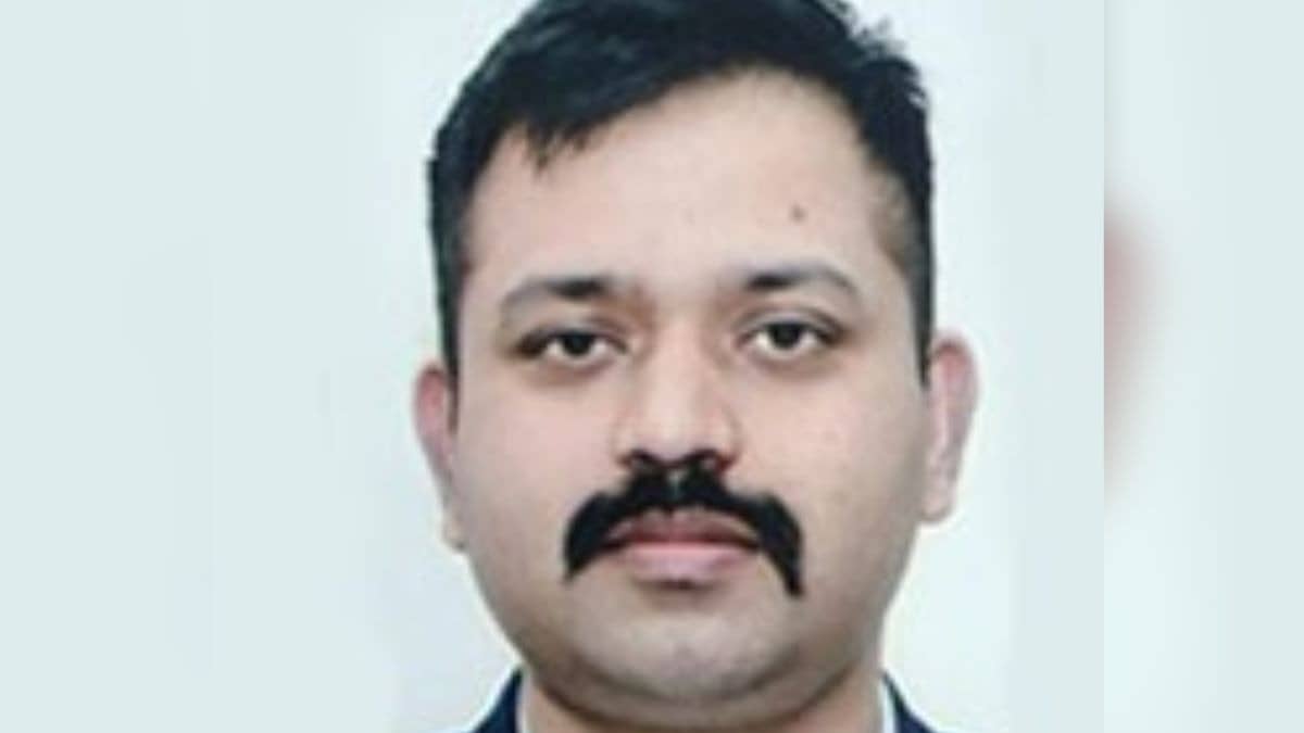 Who Is IAS Prathamesh Kumar, the New Invest UP CEO After IAS Abhishek ...