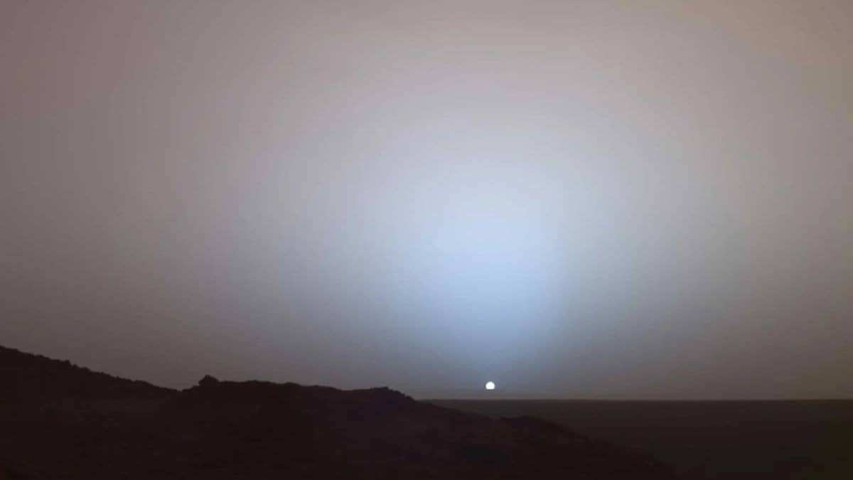 Why Does Sunset on Mars Looks Blue? Know Scientific Reason Behind Mars ...