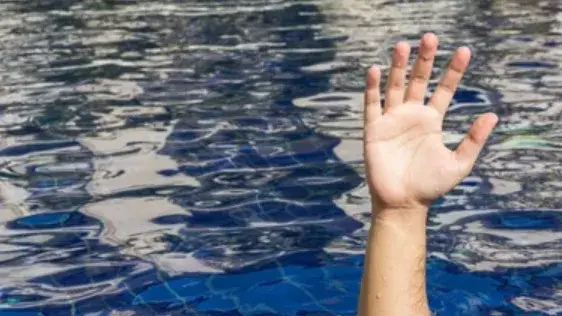 2 Siblings Dies After Drowning in Water-Filled Pit in Madhya Pradesh ...