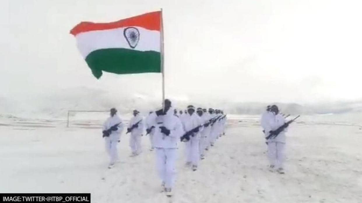 ITBP Celebrates Republic Day: ITBP के 'हिमवीरों' ने लद्दाख में 15,000 ...