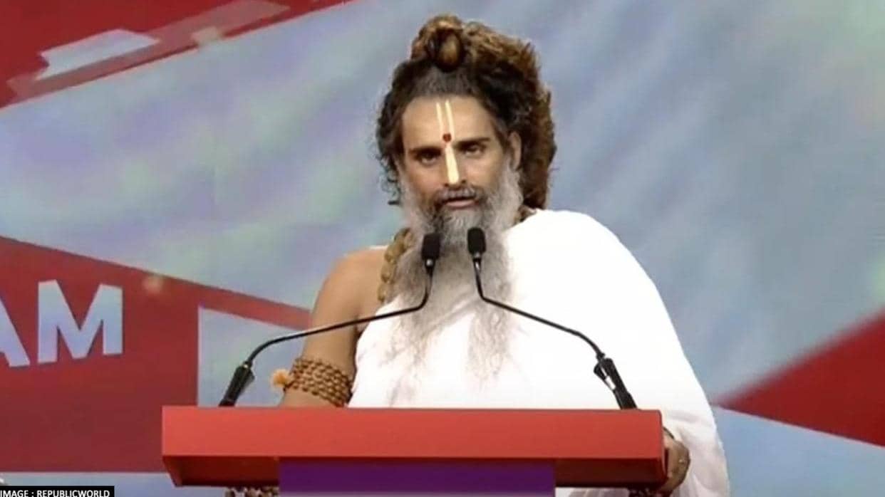 Republic Bharat के 'राष्ट्र सर्वोपरि सम्मेलन' में बोले सद्गुरू श्री ...
