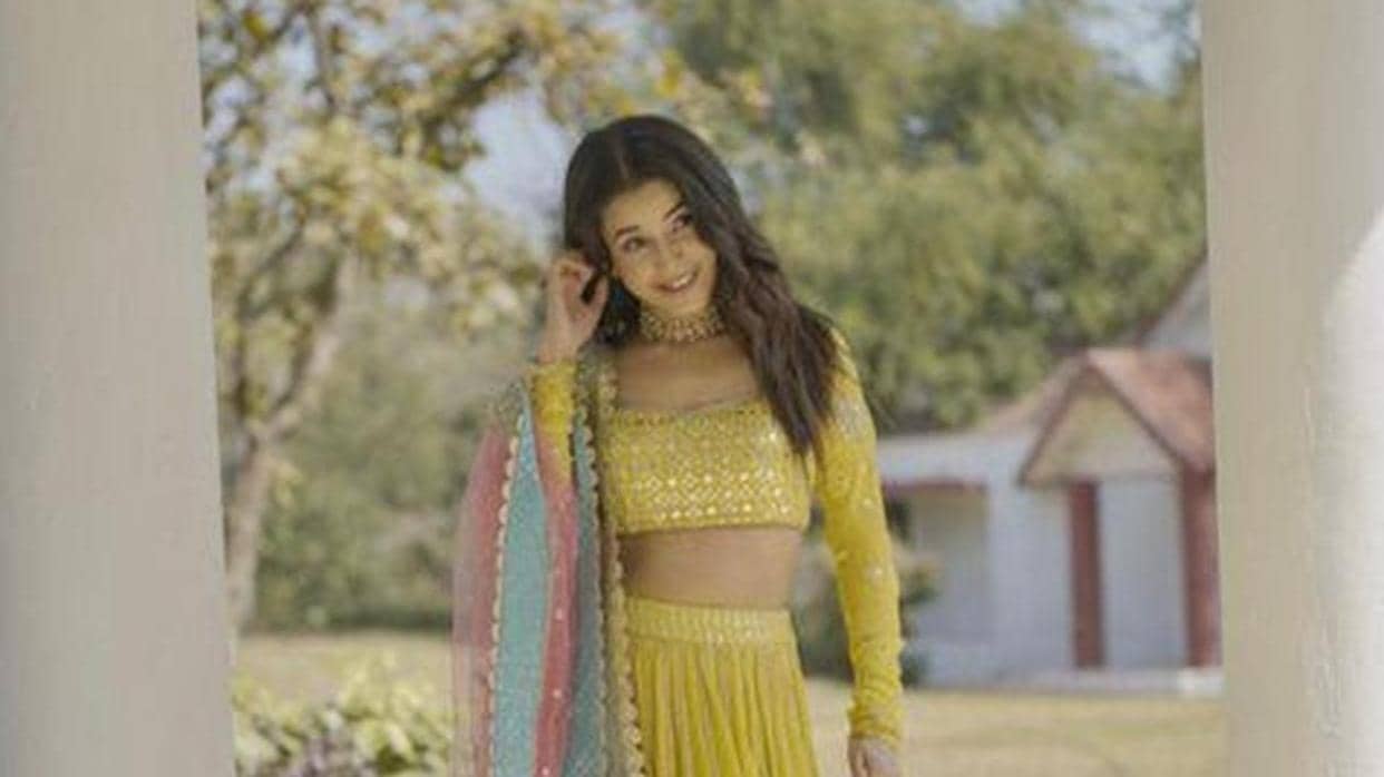 Zingaat गाने पर थिरकती नजर आईं Shehnaaz Gill; डांस का वीडियो हो रहा ...