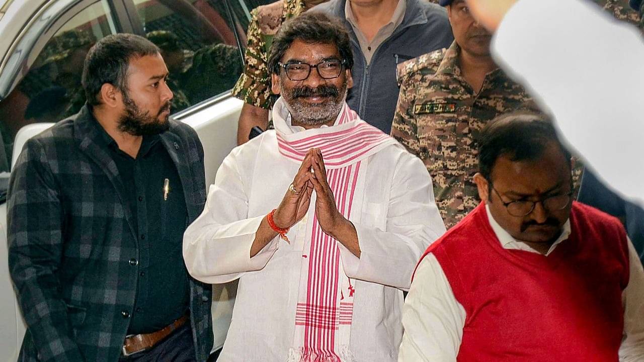 Hemant Soren Gets Bail in Land Scam Case | Republic World