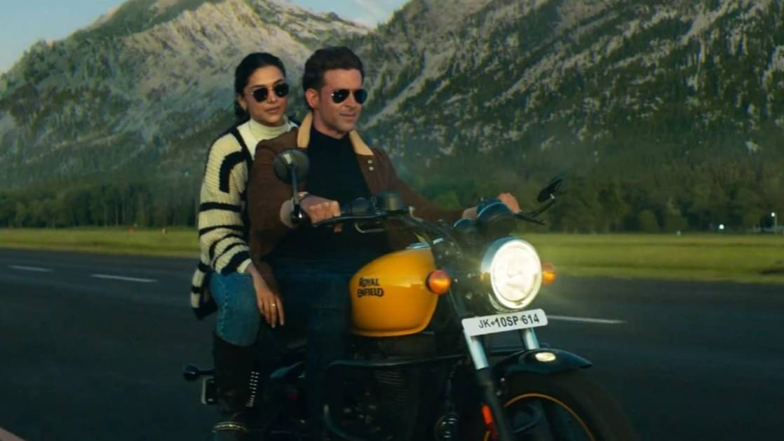 Fighter Box Office Day 1 Prediction: Hrithik Roshan-Deepika Padukone ...