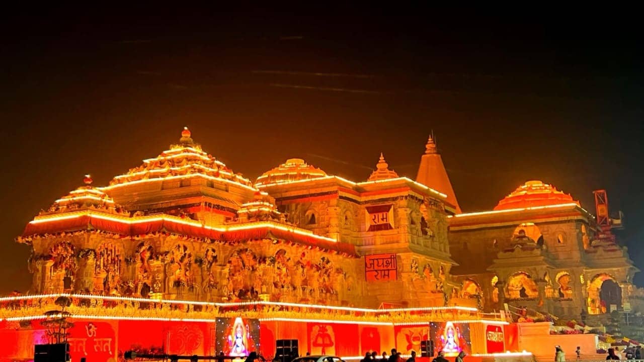 Ram Mandir: Chandrapur Lights Up with 30,000 Lamps for 'Pran Pratishtha ...