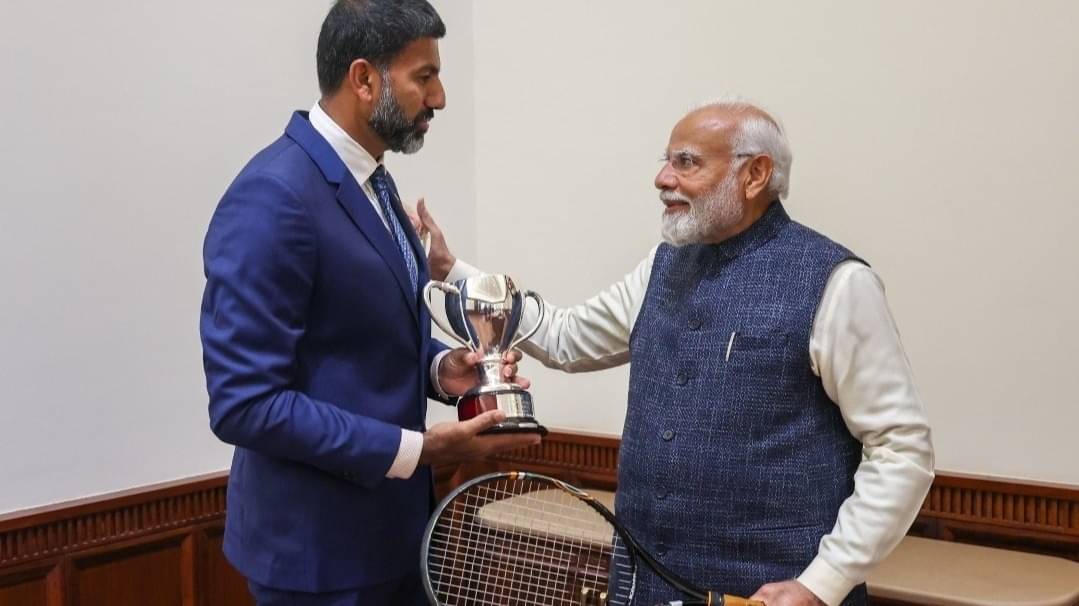 PM Modi से मिले टेनिस खिलाड़ी Rohan Bopanna, प्रधान मंत्री को दिया एक ...
