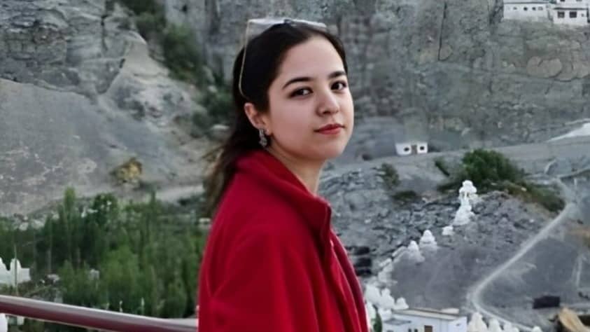 UPSC Result 2023: UPSC में 7th Rank लाने वाली Anmol Rathore से मिलिए ...