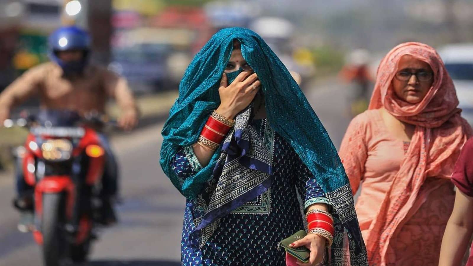 Record 52.9 Degrees Celsius in Delhi’s Mungeshpur Was a ‘Sensor Error ...