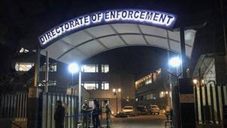 School jobs scam: ED searches for over 8 hours at multiple places in Kolkata | Republic World