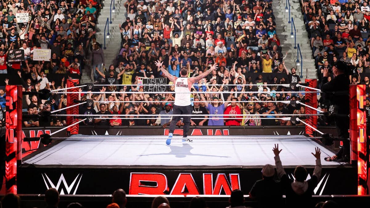 WWE RAW Results: King & Queen of the Ring tournaments kick off, main ...