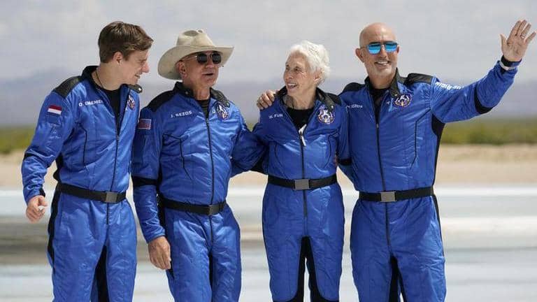 Blue Origin crew in zero gravity during space trip- Republic World