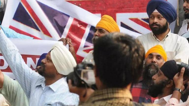 Hindus among healthiest, Sikhs most likely to own homes: UK census data ...