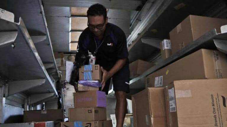 FedEx's profit nearly triples as online shopping grows | Republic World