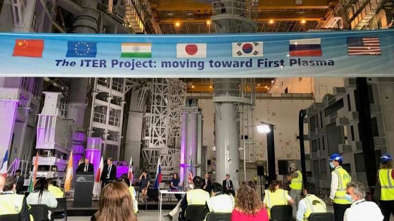 ITER project: Machine assembly of world's largest nuclear fusion ...