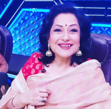 When Moushumi Chatterjee Ran Away From The Set Of Balika Badhu ...