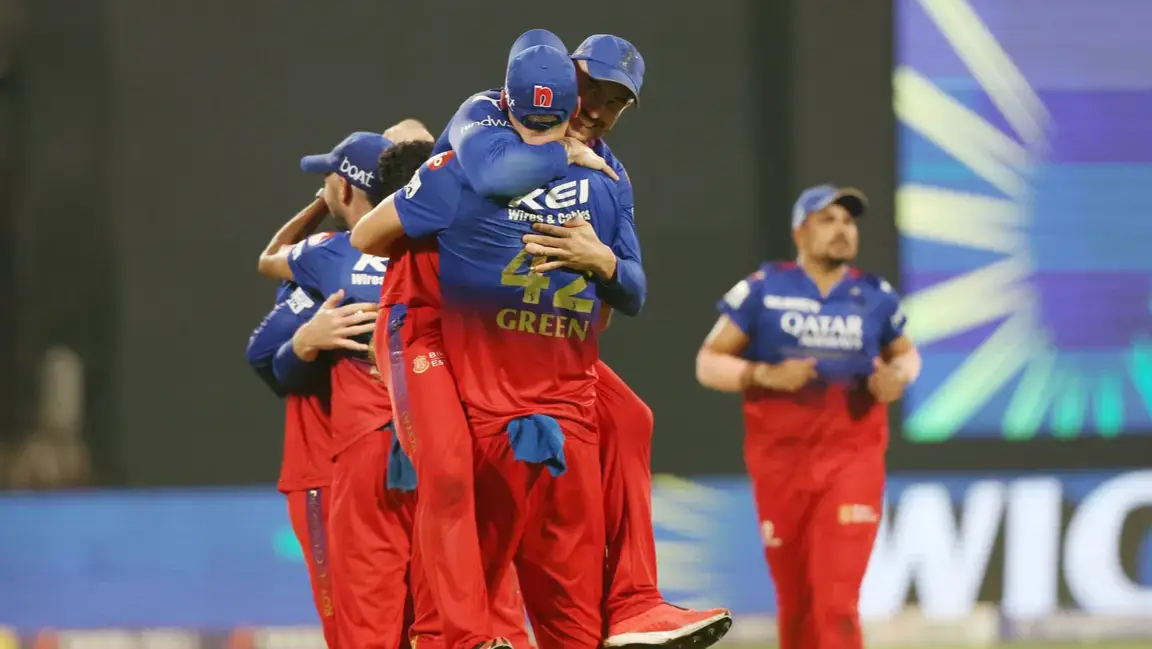 RCB survives a scare to grab final IPL play-off berth with 27-win over ...