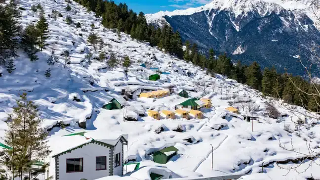 Breathtaking Ice Skiing Spots In India That Will Transport You To Snow ...