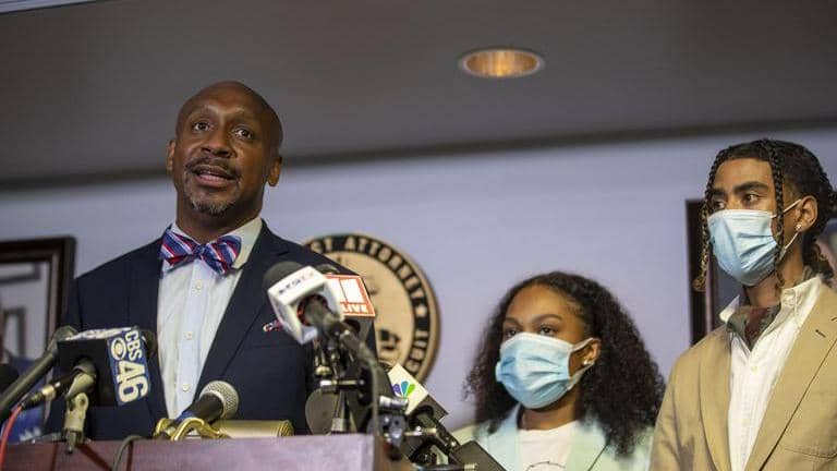 2 more Atlanta officers fired after students pulled from car- Republic ...