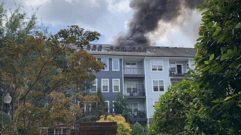 US: Huge fire at Atlanta apartment complex- Republic World