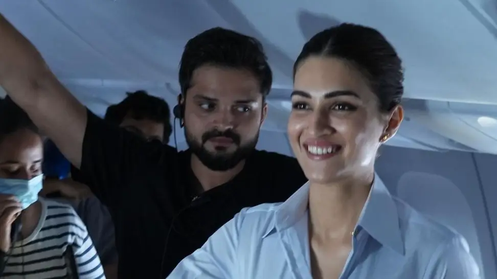 Kriti Sanon Shares Behind-The-Scene Photos Of Herself As Divya Rana ...