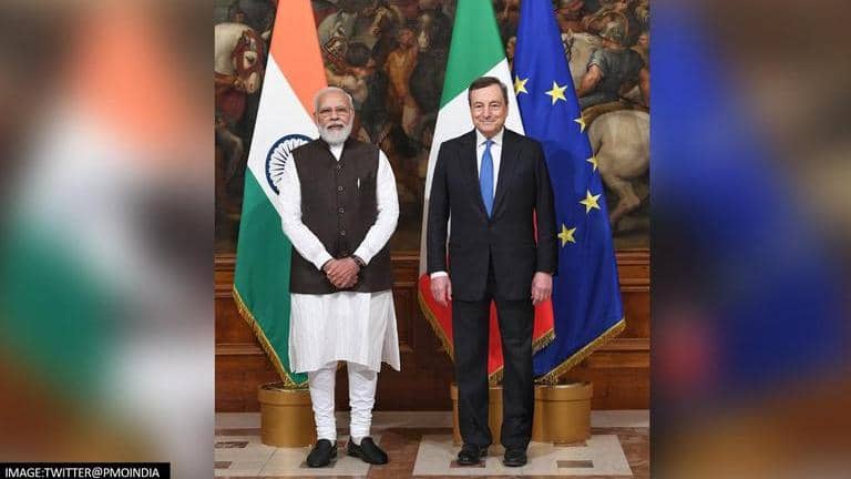 PM Modi meets Italy PM Draghi in Rome; discusses 'diversifying ties ...