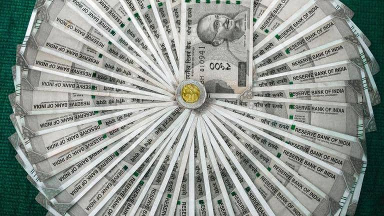 Rupee rises 25 paise to 82.47 against US Dollar | Republic World