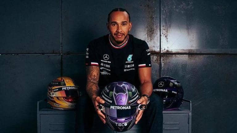 Lewis Hamilton posts mind-blowing video of his skydiving session to ...