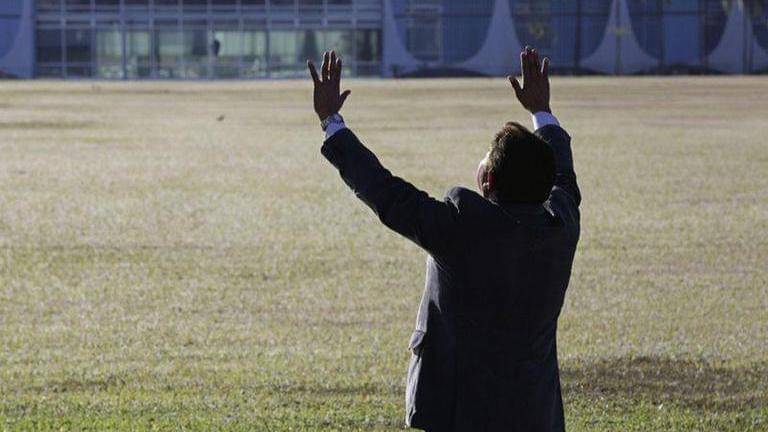 Bolsonaro now the 'poster boy' for dubious COVID treatment- Republic World