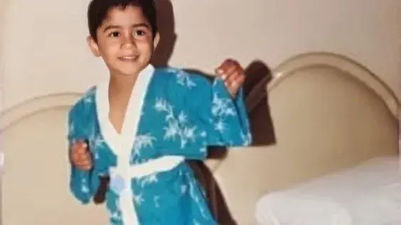 Children's Day: PV Sindhu, Dinesh Karthik rewind good old days with ...