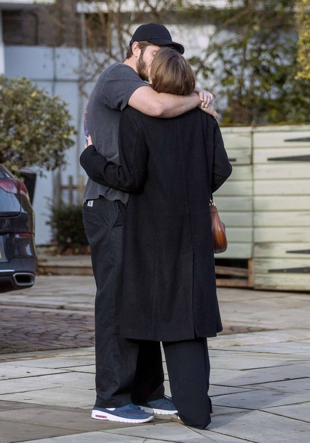 Spider-Man star Andrew Garfield sparks dating rumours with Olivia ...